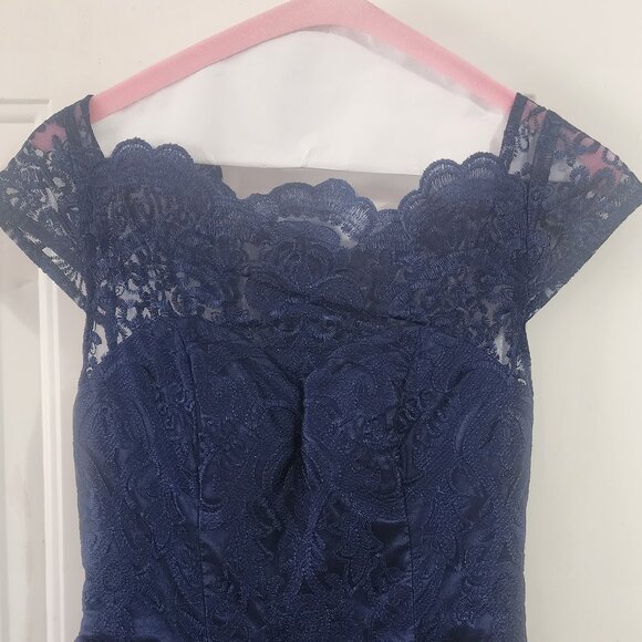 Chi Chi London | Dresses | Chi Chi London Blue Lace Dress Us Size 4 ...